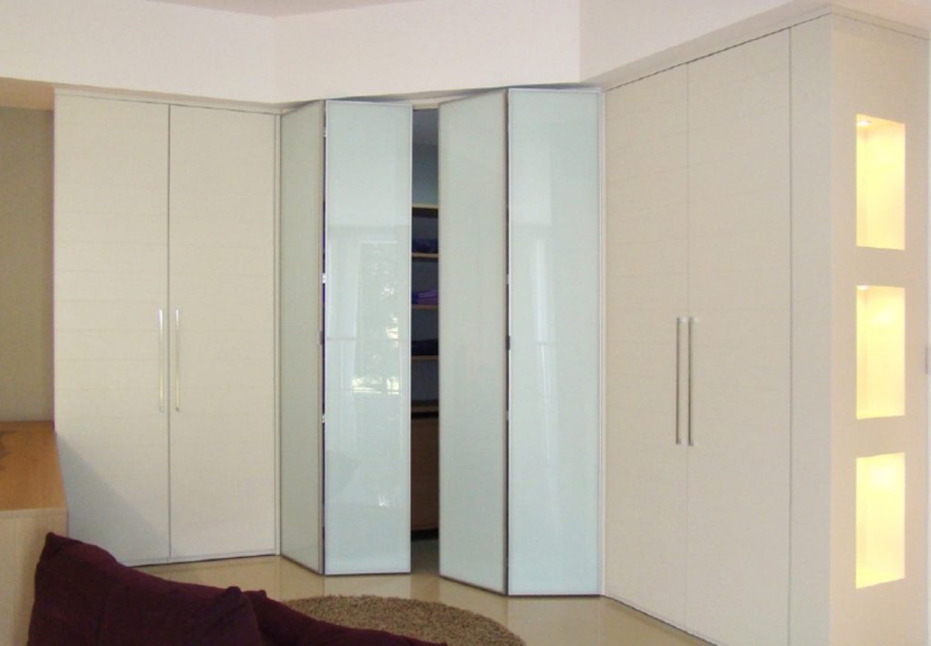 Accordion Closet Doors Modern — Randolph Indoor and Outdoor Design