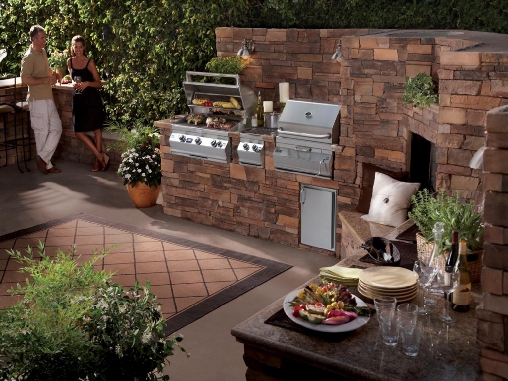 Attached Homes Patio Bbq Ideas — Randolph Indoor and Outdoor Design