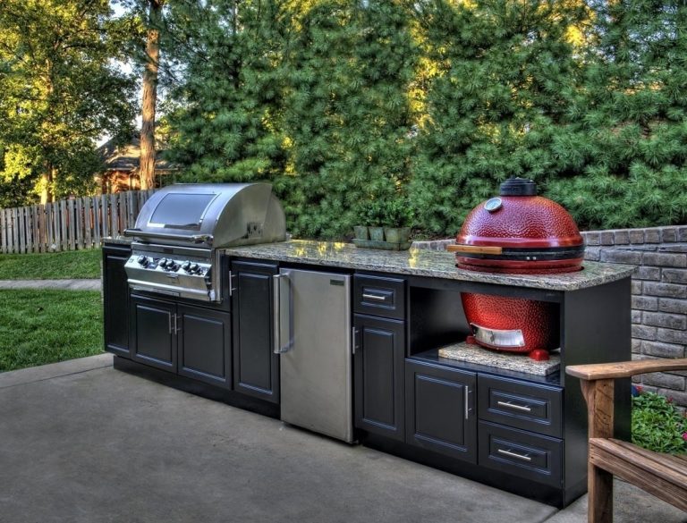 Stainless Steel Outdoor Kitchen Cart And Beverage Center With Fridge ...