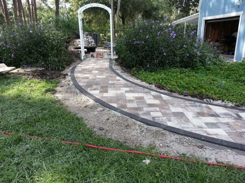 Diy Concrete Landscape Edging — Randolph Indoor and Outdoor Design