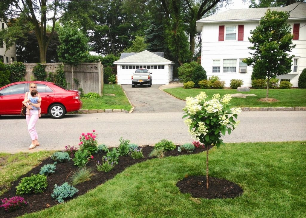 Curbside Landscape Ideas — Randolph Indoor and Outdoor Design