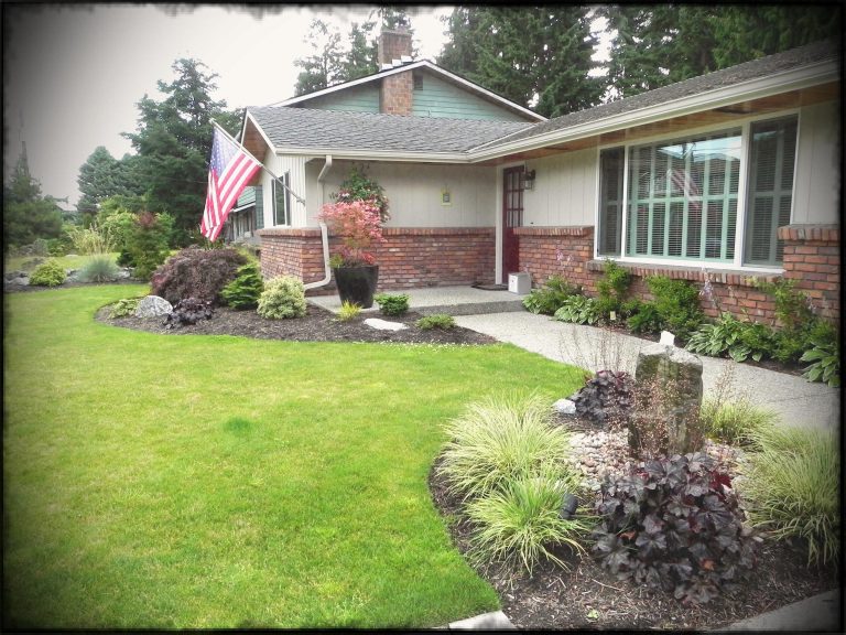 Landscaping Ideas For Red Brick Ranch Style Homes — Randolph Indoor and ...