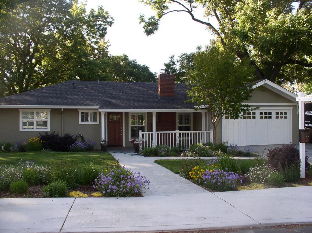Landscaping Ideas For Small Ranch Homes — Randolph Indoor and Outdoor ...