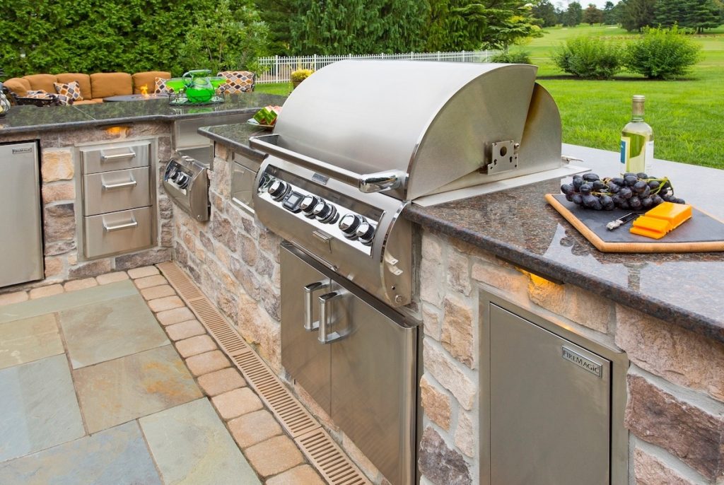White Outdoor Kitchen Granite Countertops — Randolph Indoor and Outdoor ...