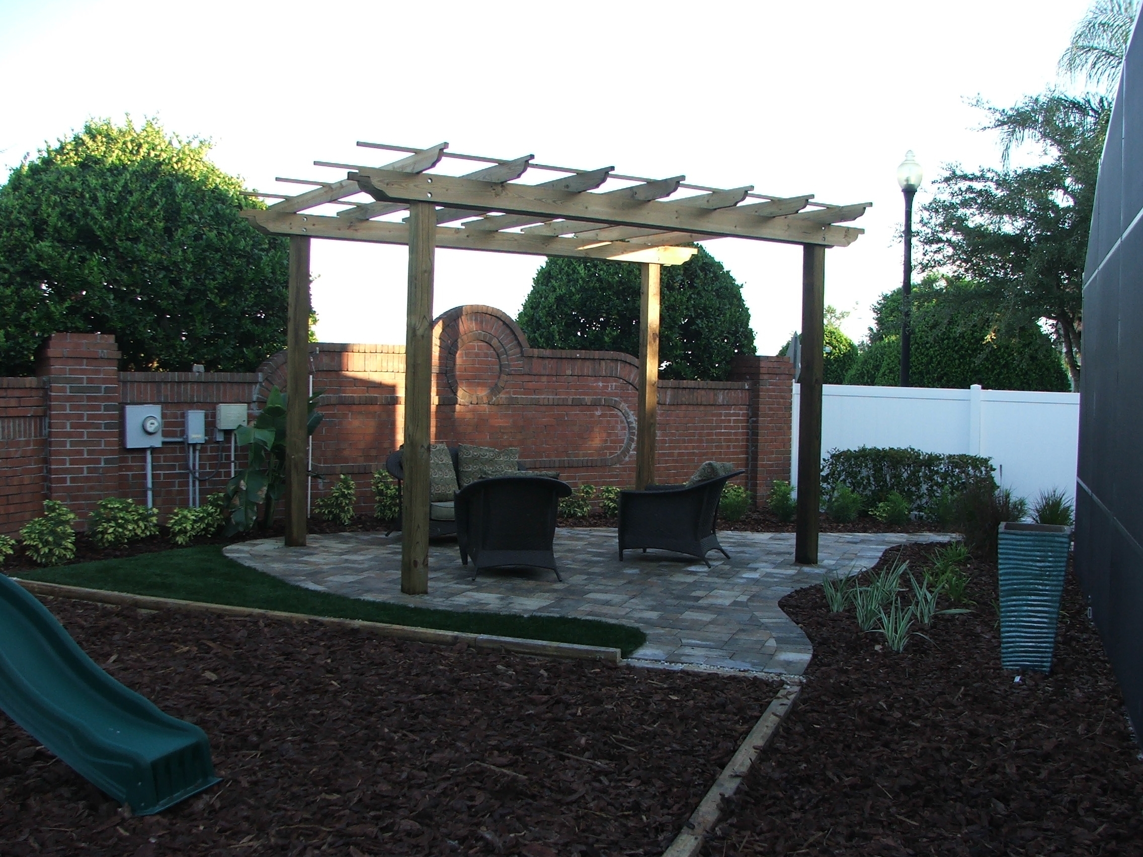 Which Grass Good For Focal Point In Front Landscaping — Randolph Indoor ...